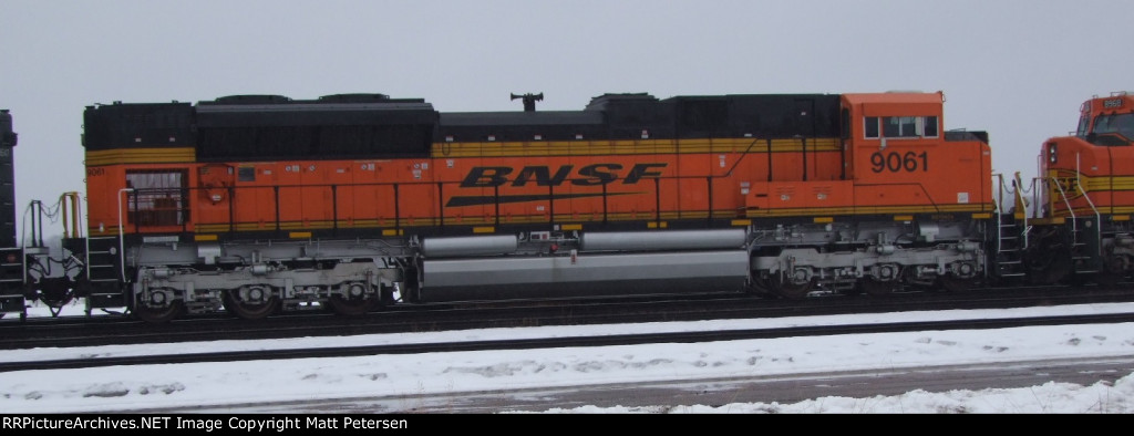 BNSF 9061